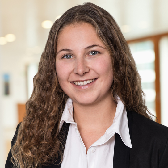 Anna-Maria Schmitt | Hogan Lovells